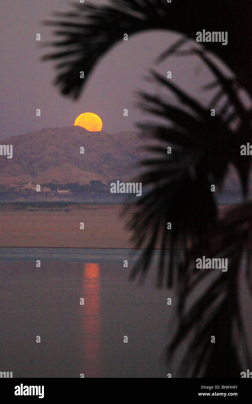 Full Moon Myanmar High Resolution Stock Photography and Images - Alamy