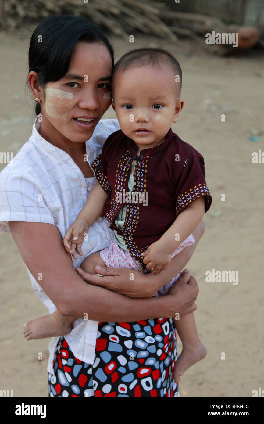 Myanmar, Burma, Bagan, mother and child, people Stock Photo - Alamy