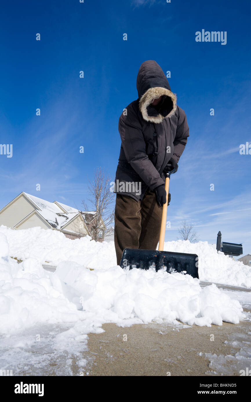 Work in snow hi-res stock photography and images - Alamy
