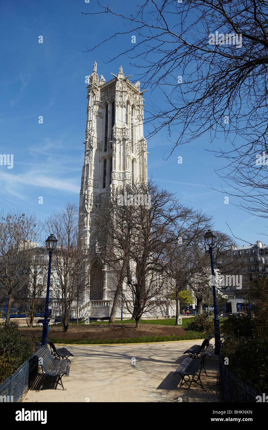 Square de la tour saint jacques hi-res stock photography and images - Alamy