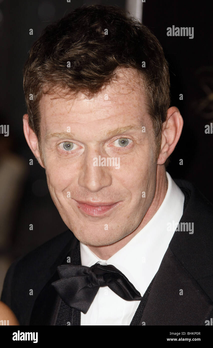 JASON FLEMYNG THE CURIOUS CASE OF BENJAMIN BUTTON LOS ANGELES PREMIERE ...