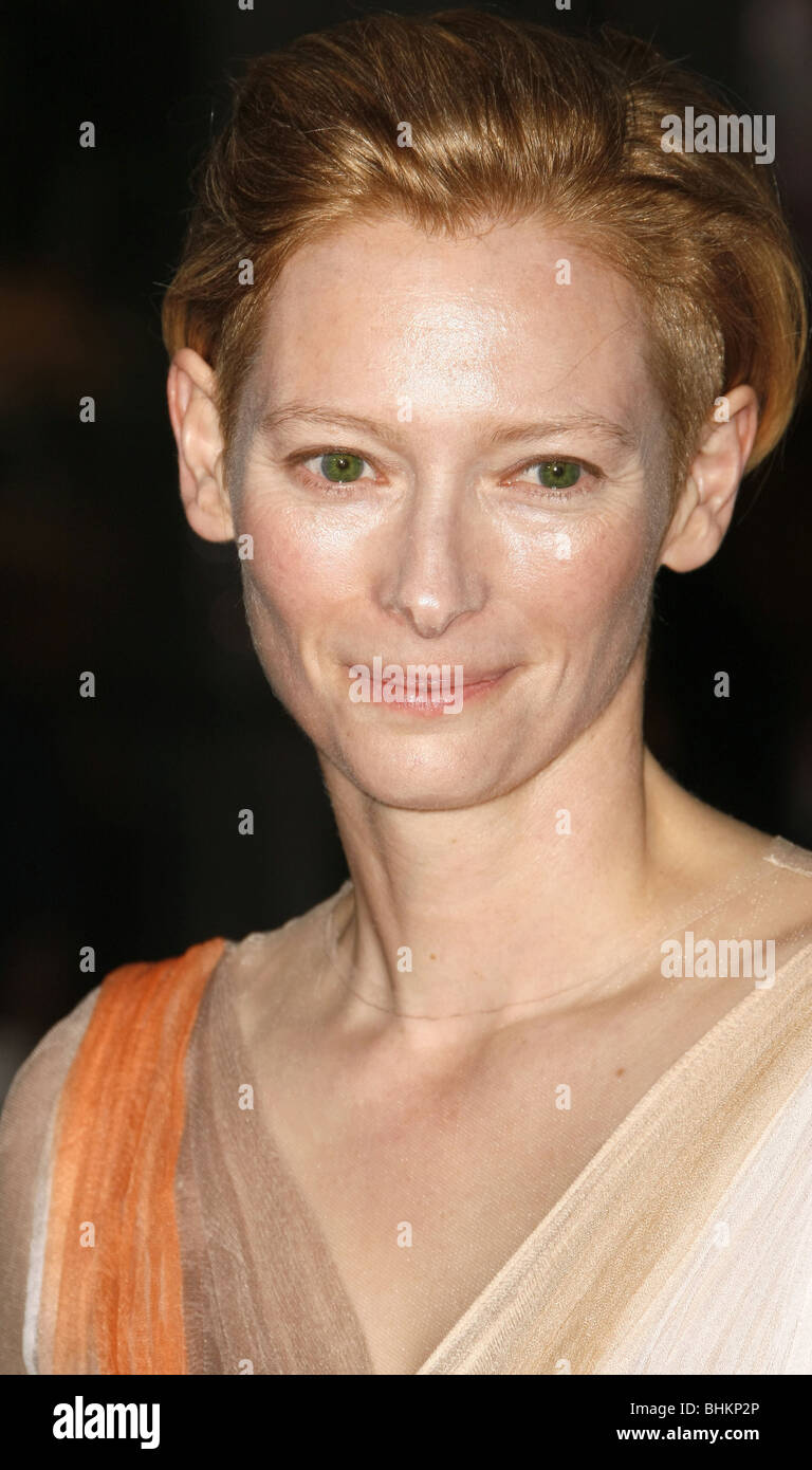 TILDA SWINTON THE CURIOUS CASE OF BENJAMIN BUTTON LOS ANGELES PREMIERE ...