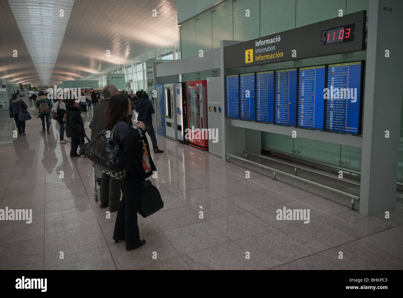 Screen gates hi-res stock photography and images - Alamy