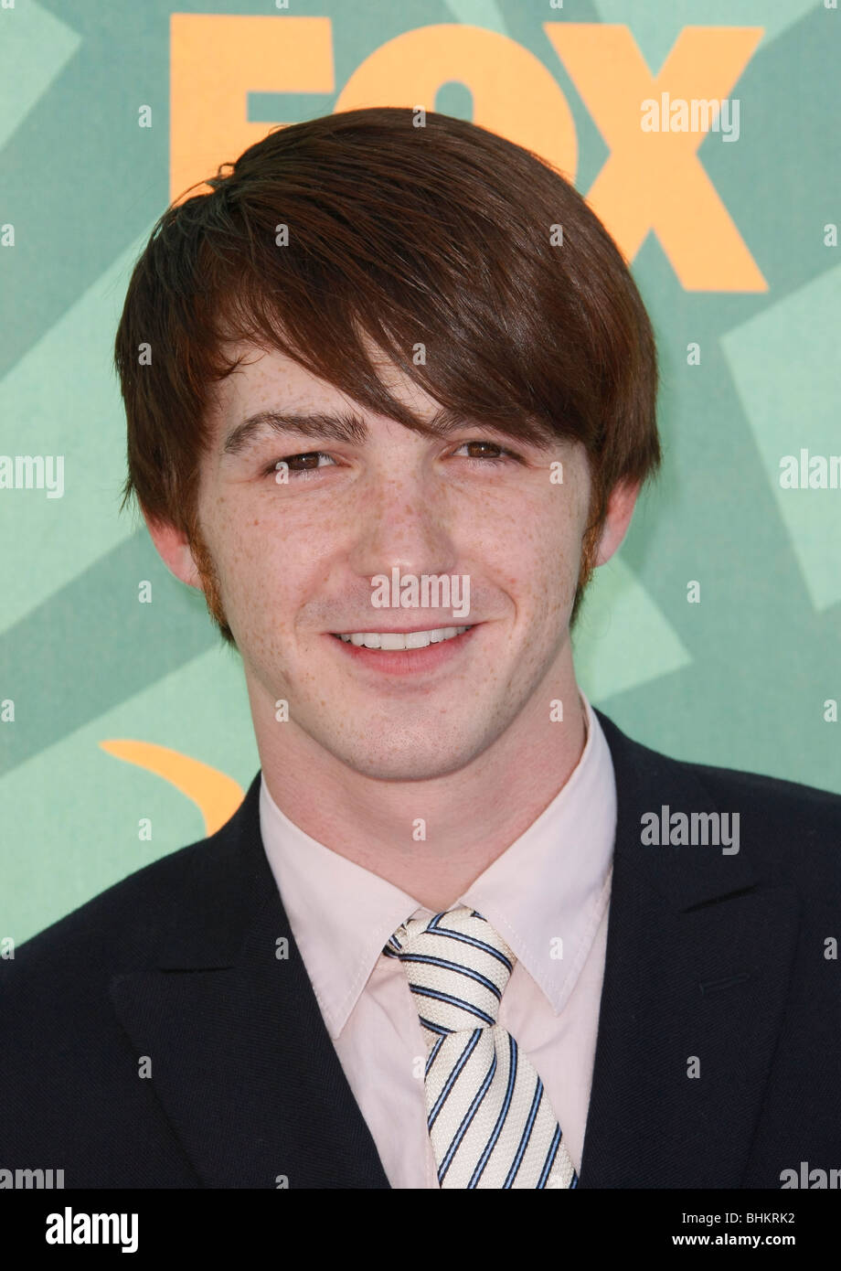 DRAKE BELL TEEN CHOICE 2008 RED CARPET BURBANK LOS ANGELES CA USA 03 ...