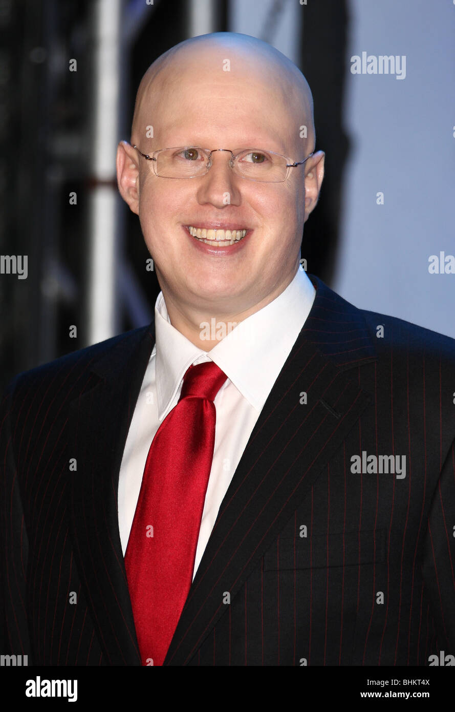 Matt lucas alice in wonderland hi-res stock photography and images - Alamy