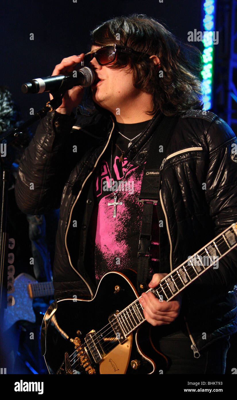 MASON MUSSO ALICE IN WONDERLAND GREAT BIG ULTIMATE FAN EVENT HOLLYWOOD ...