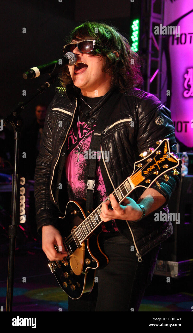 MASON MUSSO ALICE IN WONDERLAND GREAT BIG ULTIMATE FAN EVENT HOLLYWOOD ...