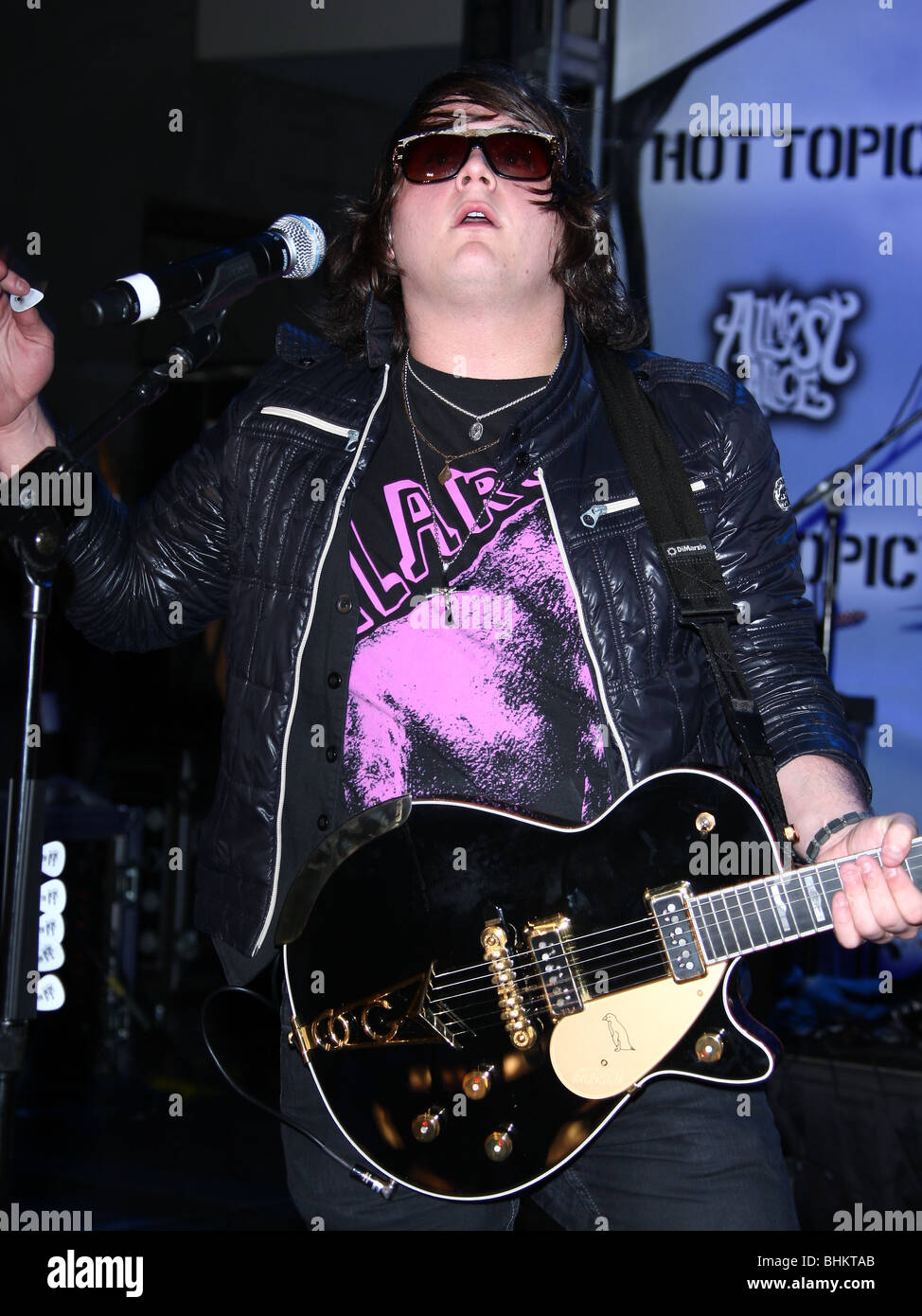 MASON MUSSO ALICE IN WONDERLAND GREAT BIG ULTIMATE FAN EVENT HOLLYWOOD ...