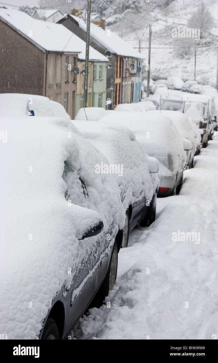 Snowy Street Scene Stock Photo - Alamy