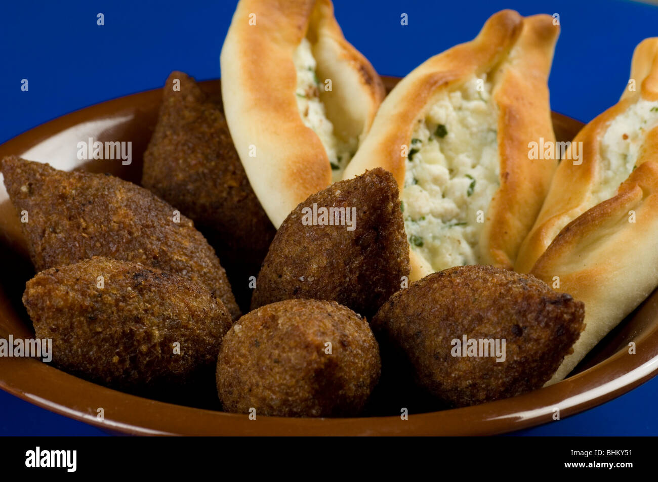 Fried bulgur (kibbeh) stuffed with meat and cheese samosa Beirut ...