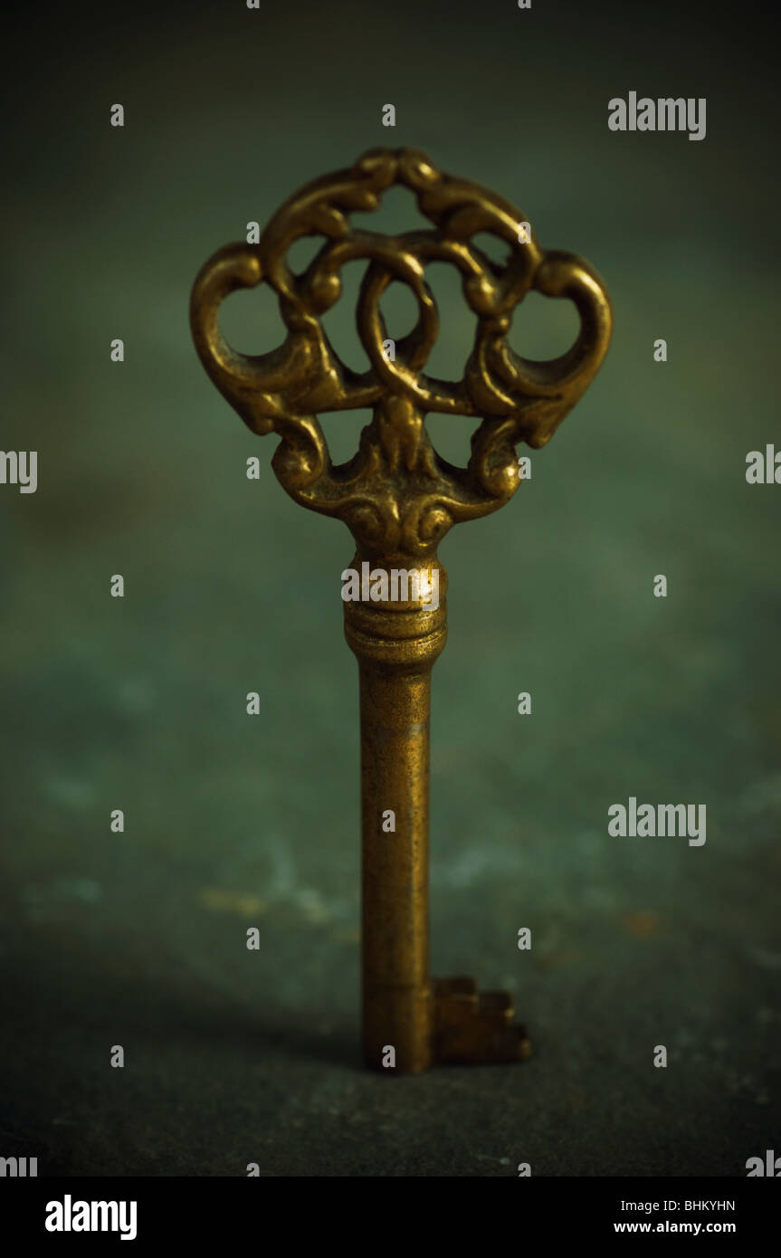 Brass skeleton key Stock Photo - Alamy