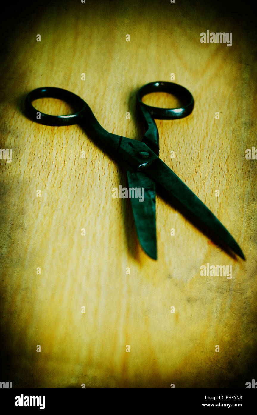 Old fashioned pair of scissors Stock Photo - Alamy