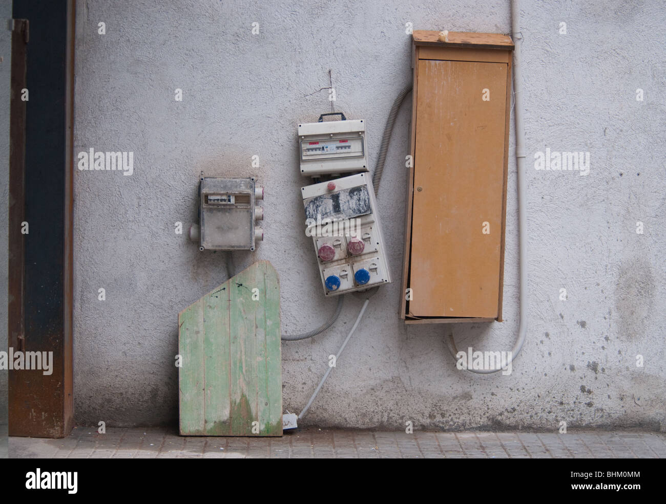 Temporary electricity supply to a building under construction Stock ...