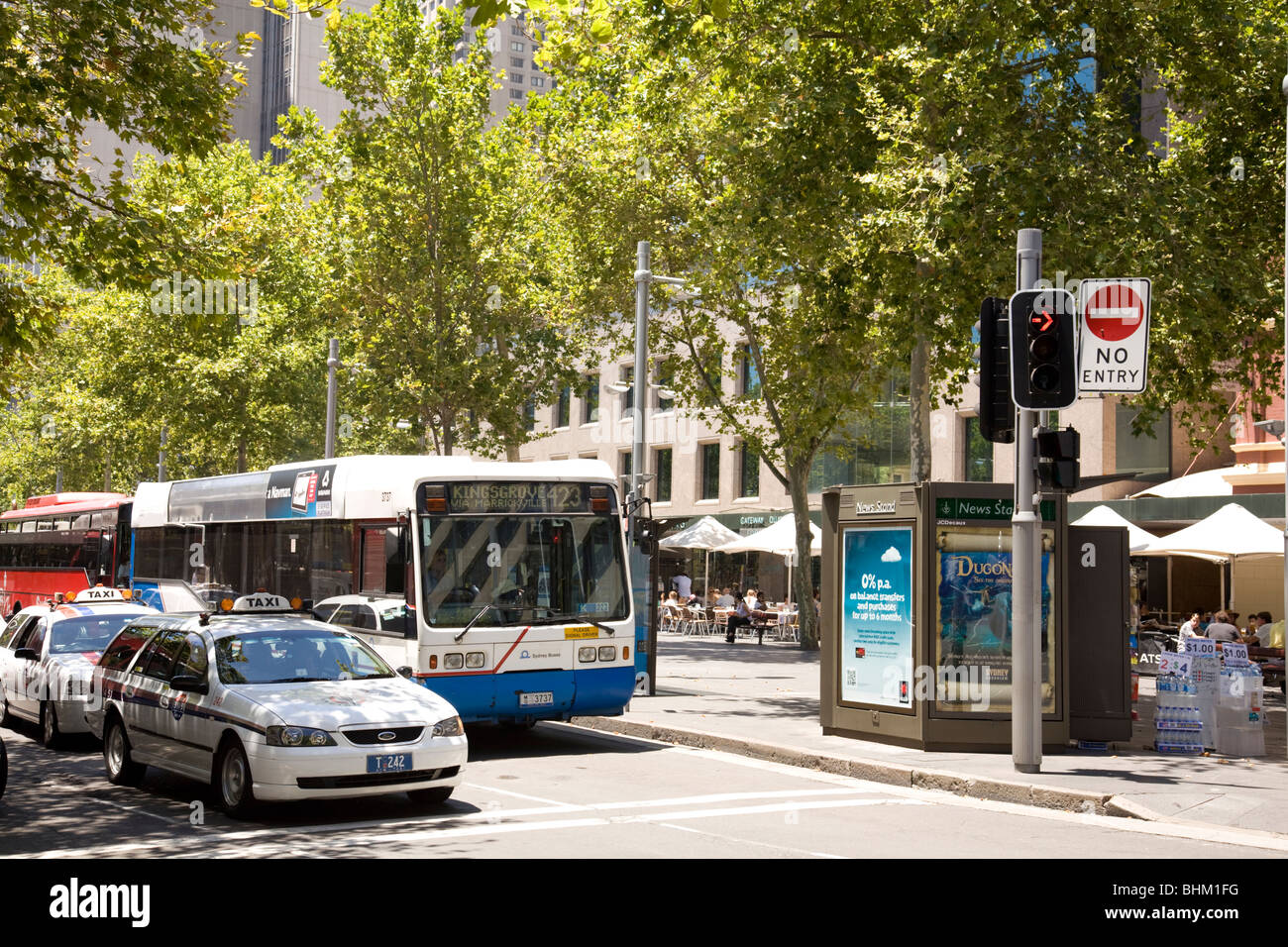 Bus taxi traffic hi-res stock photography and images - Alamy