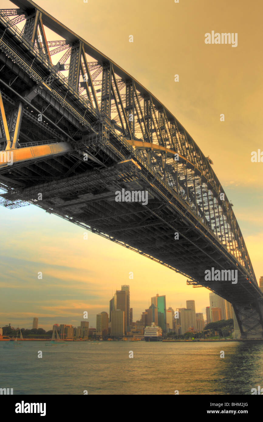 Coat hanger bridge hi-res stock photography and images - Alamy