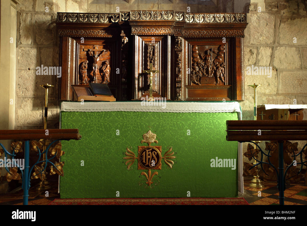 External altar hi-res stock photography and images - Alamy