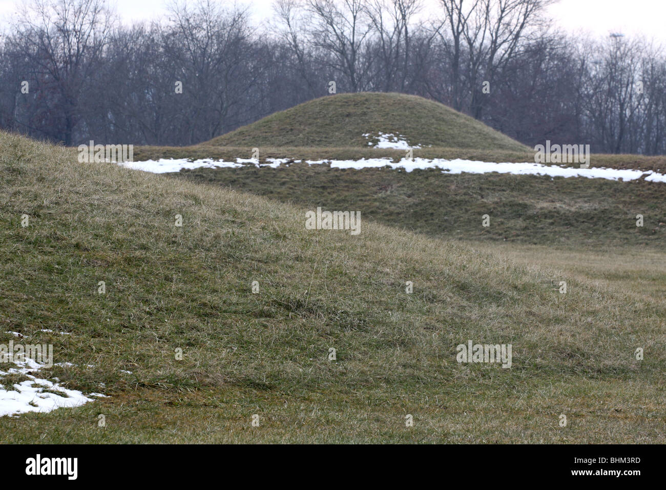 Hopewell Culture National Historical Park Indian mounds earthworks ...