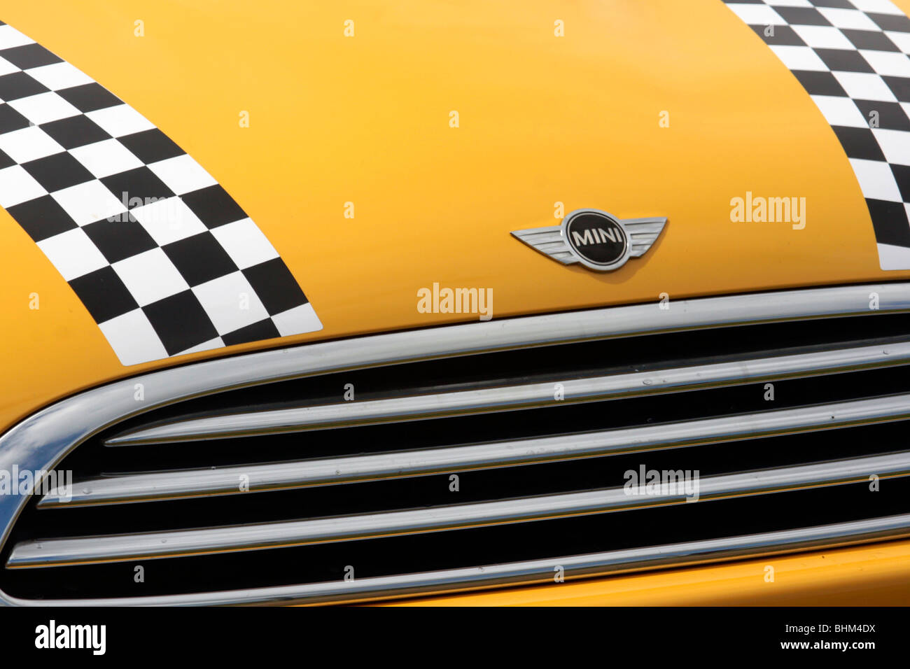 Mini bonnet hi-res stock photography and images - Alamy