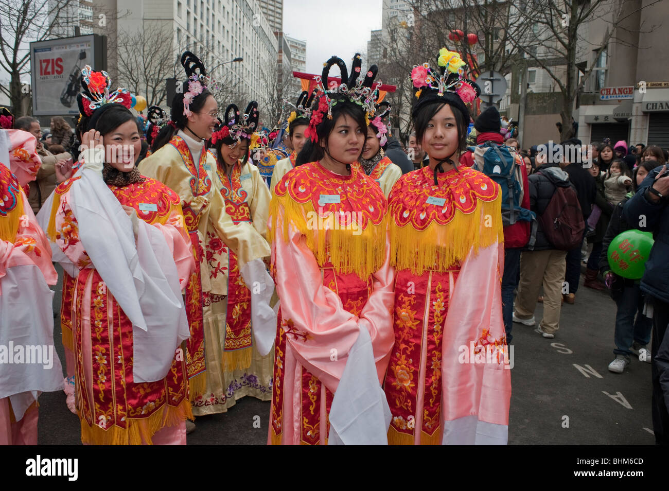 Paris, France, Group Friends, Chinese Teenagers Women Dressed in ...