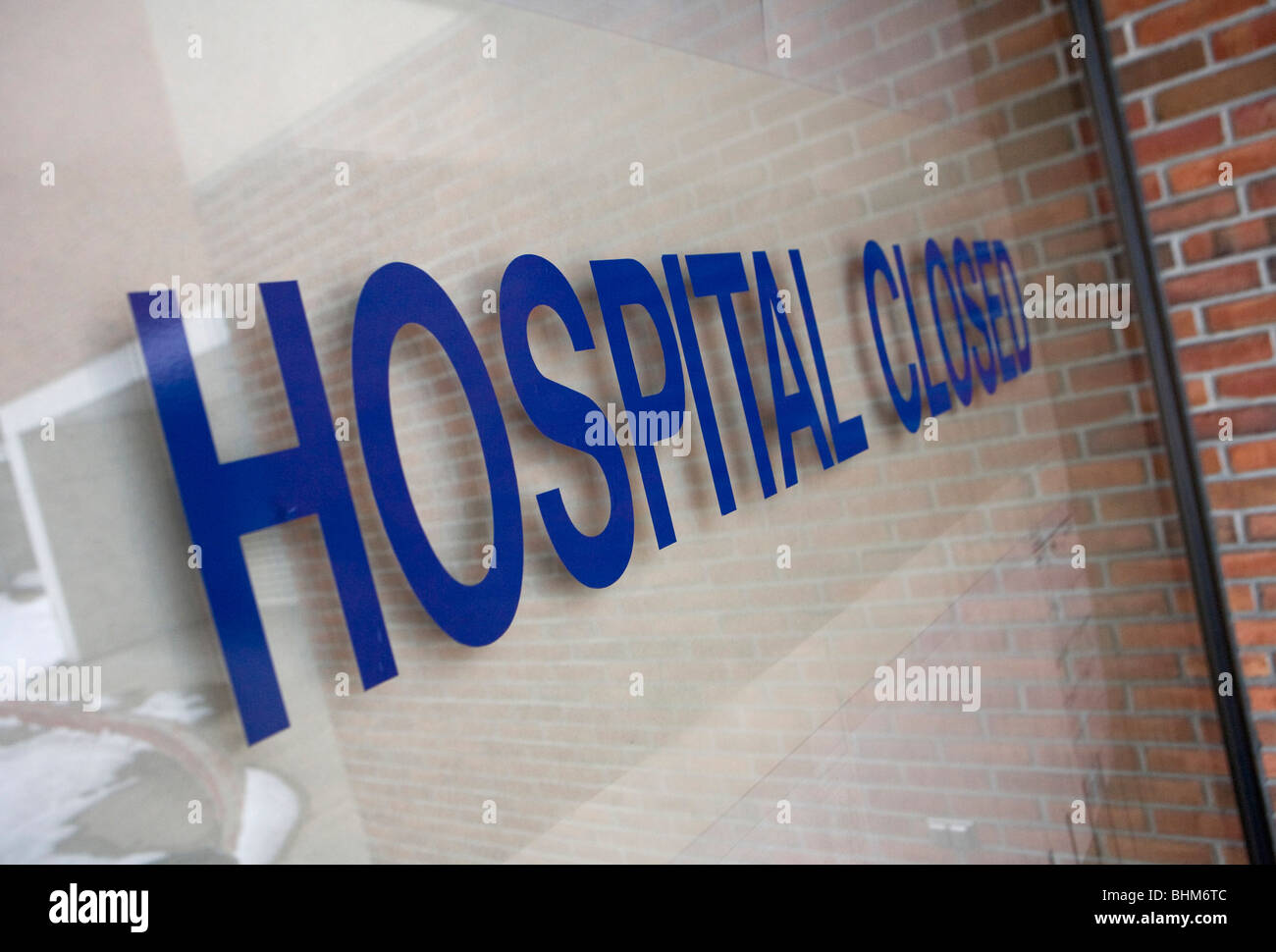 Hospital sign hi-res stock photography and images - Alamy