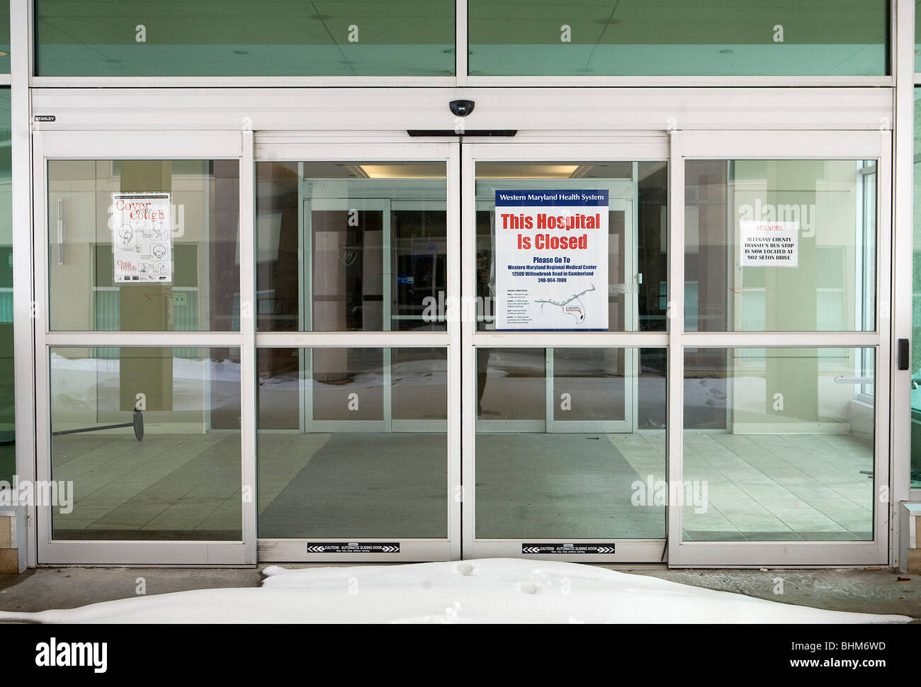 Closed hospital us hi-res stock photography and images - Alamy