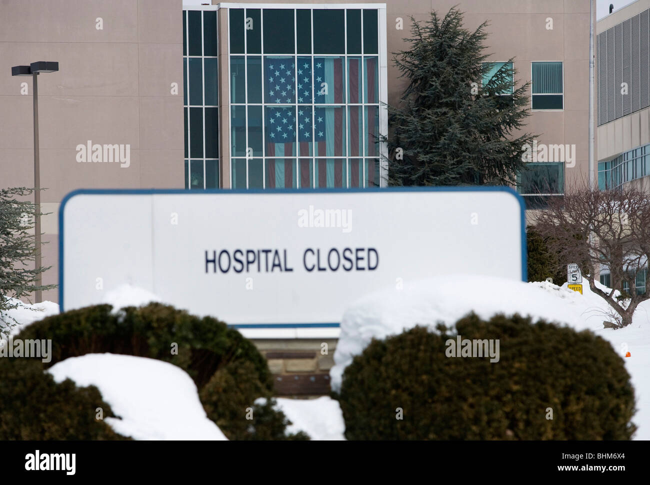 Closed hospital us hi-res stock photography and images - Alamy