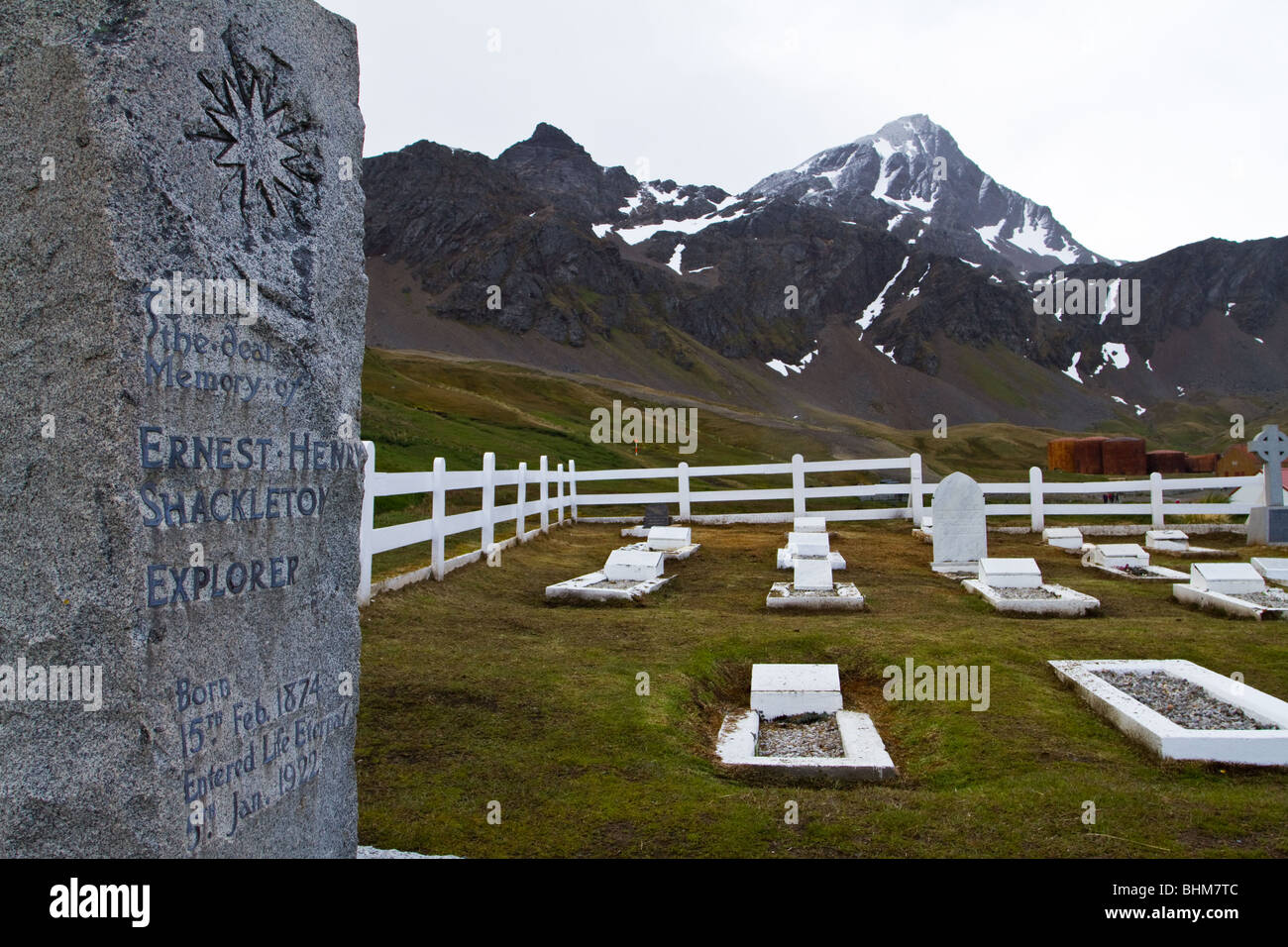 The grave of explorer Sir Ernest Shackleton at the Grytviken whaler's ...