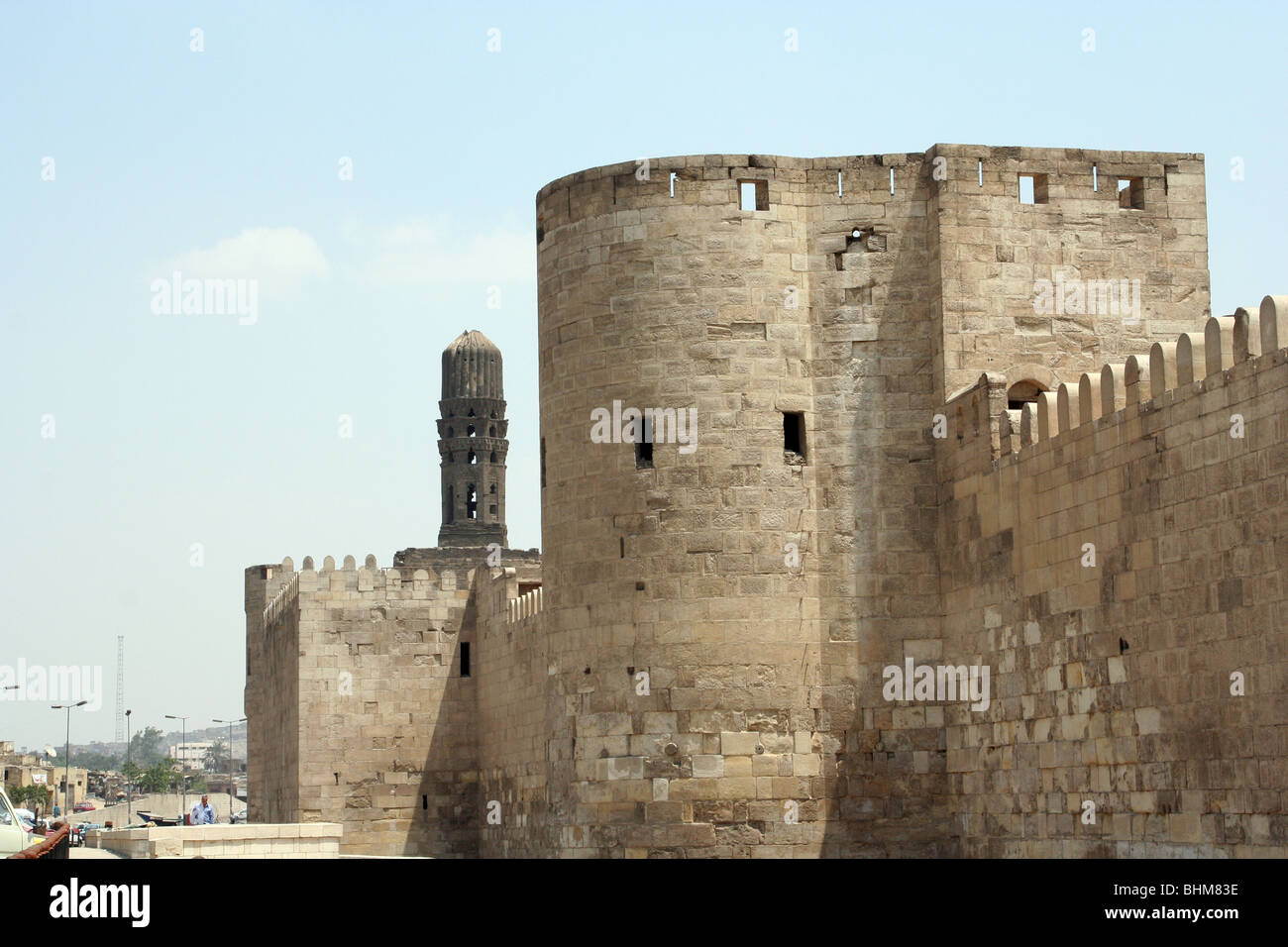 Cairo old gate and wall Stock Photo - Alamy