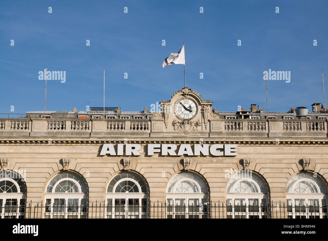 Air france the headquarters french f hi-res stock photography and ...