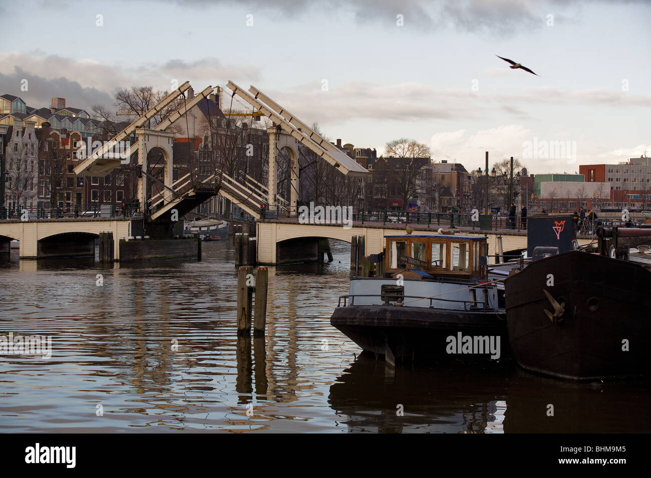 Holland, Amsterdam, canal, bridge, Skinny, Magere Brug open Stock Photo ...
