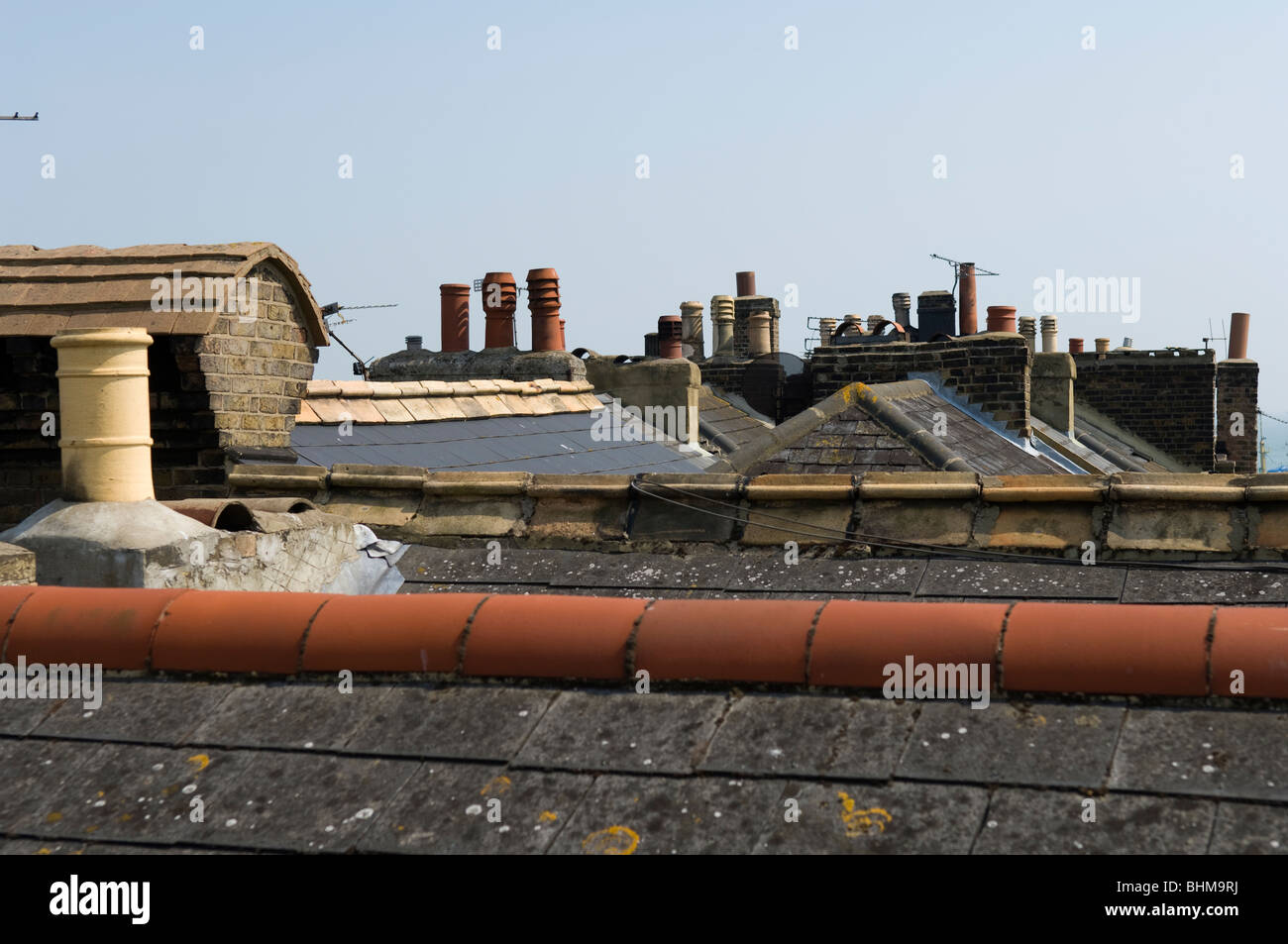 Roof slate tile stack High Resolution Stock Photography and Images - Alamy