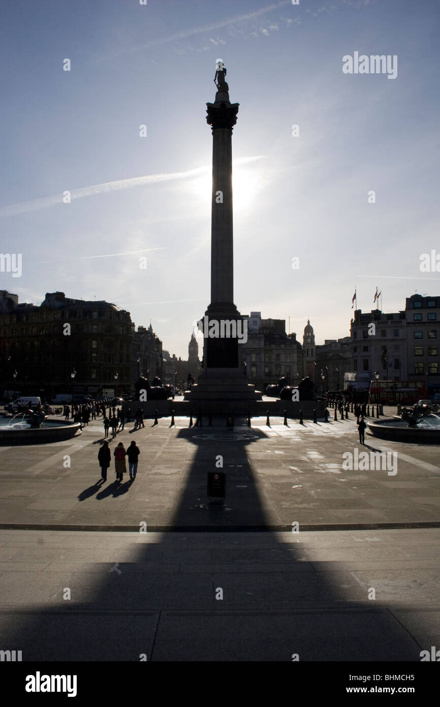 View nelsons column trafalgar square hi-res stock photography and ...