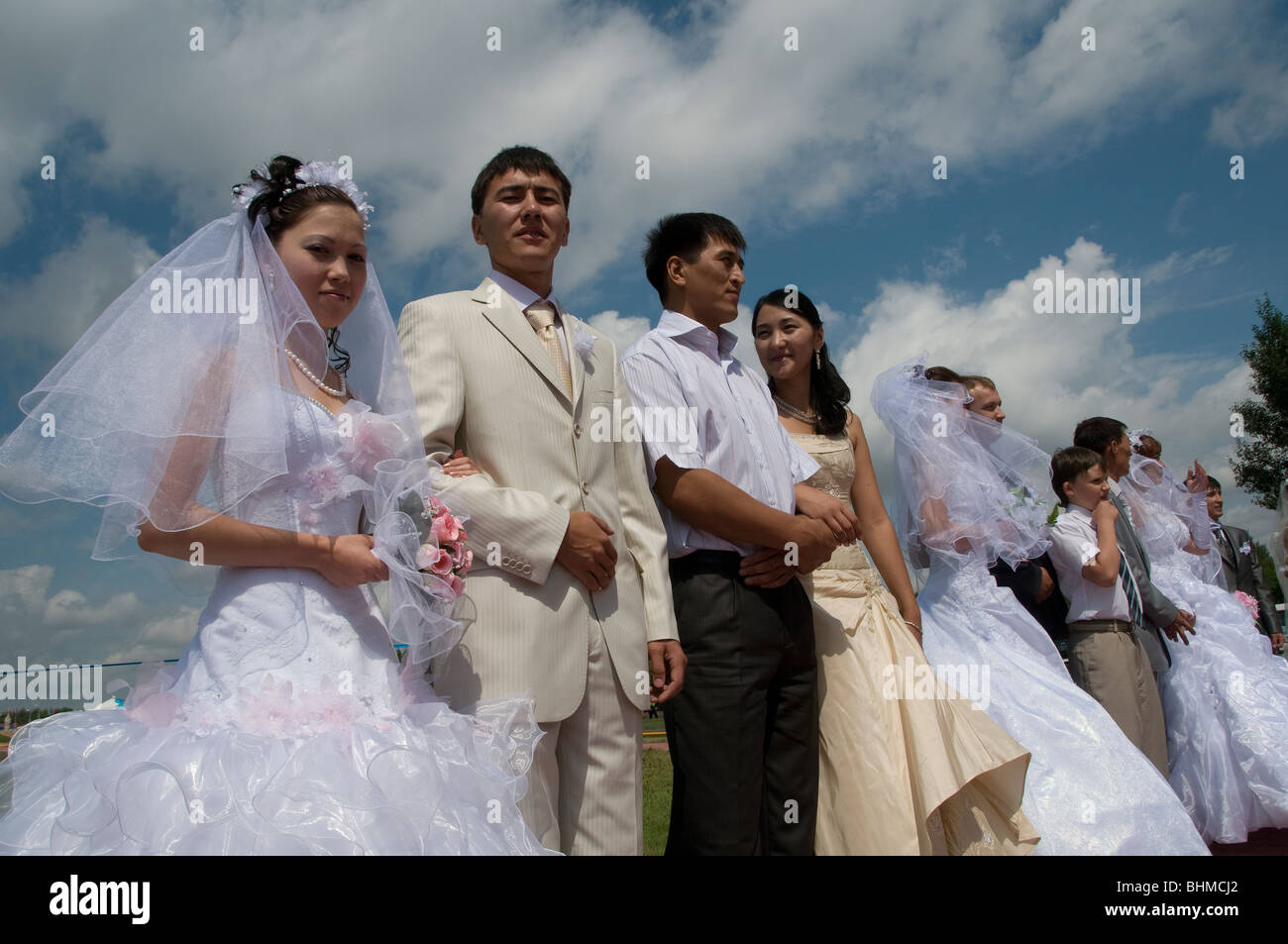 Mass wedding hi-res stock photography and images - Alamy