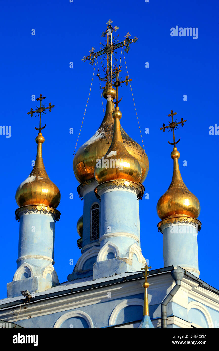 Gilded cupolas of the medieval Epiphany Church in Kolomna, Russia Stock ...