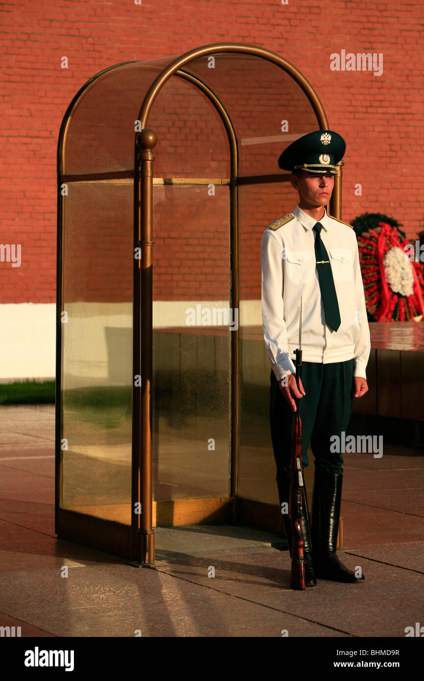 Soviet honor guard hi-res stock photography and images - Alamy