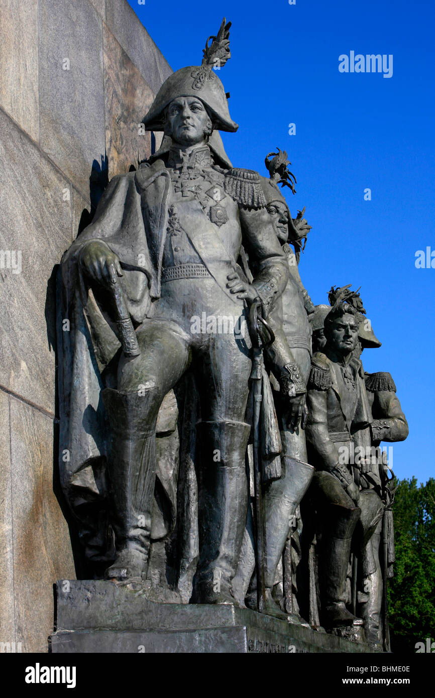 Prince Pyotr Bagration (1765-1812) and various generals on a monument ...