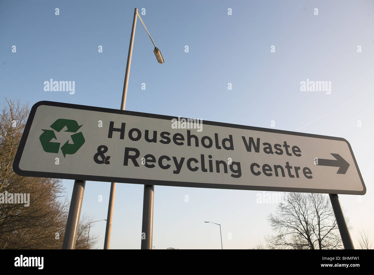 Recycle centre road sign hi-res stock photography and images - Alamy