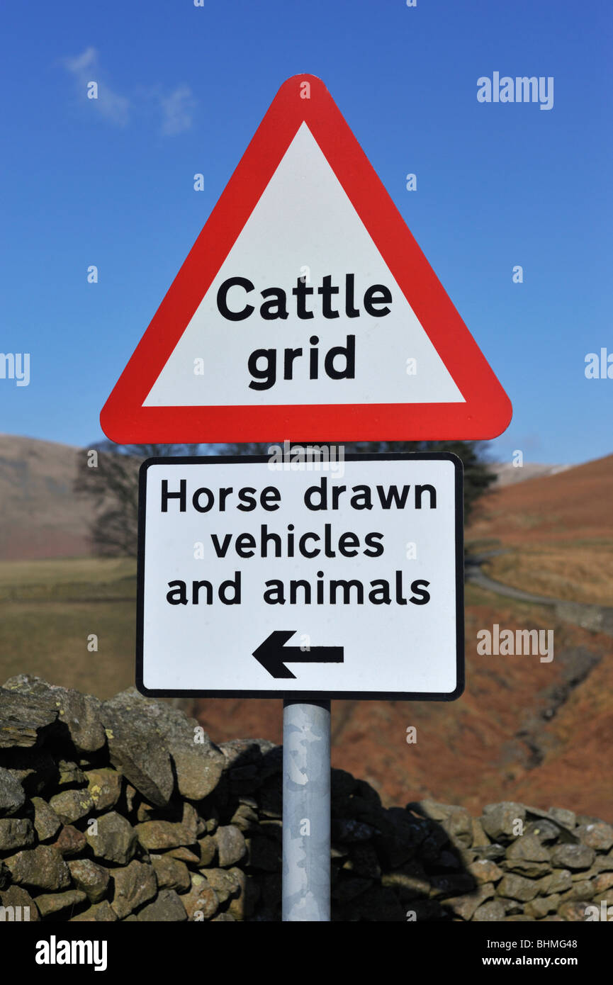 Sign cattle grid hi-res stock photography and images - Alamy