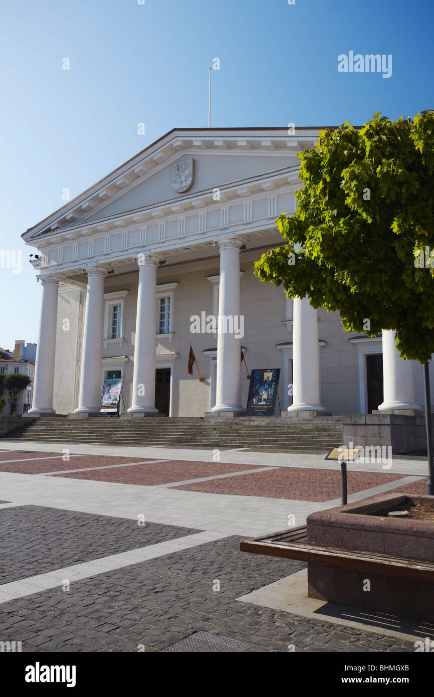 Lithuania vilnius town hall square hi-res stock photography and images ...