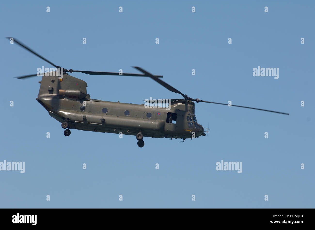 Chinook Helicopter twin engine RAF L blue sky Stock Photo - Alamy