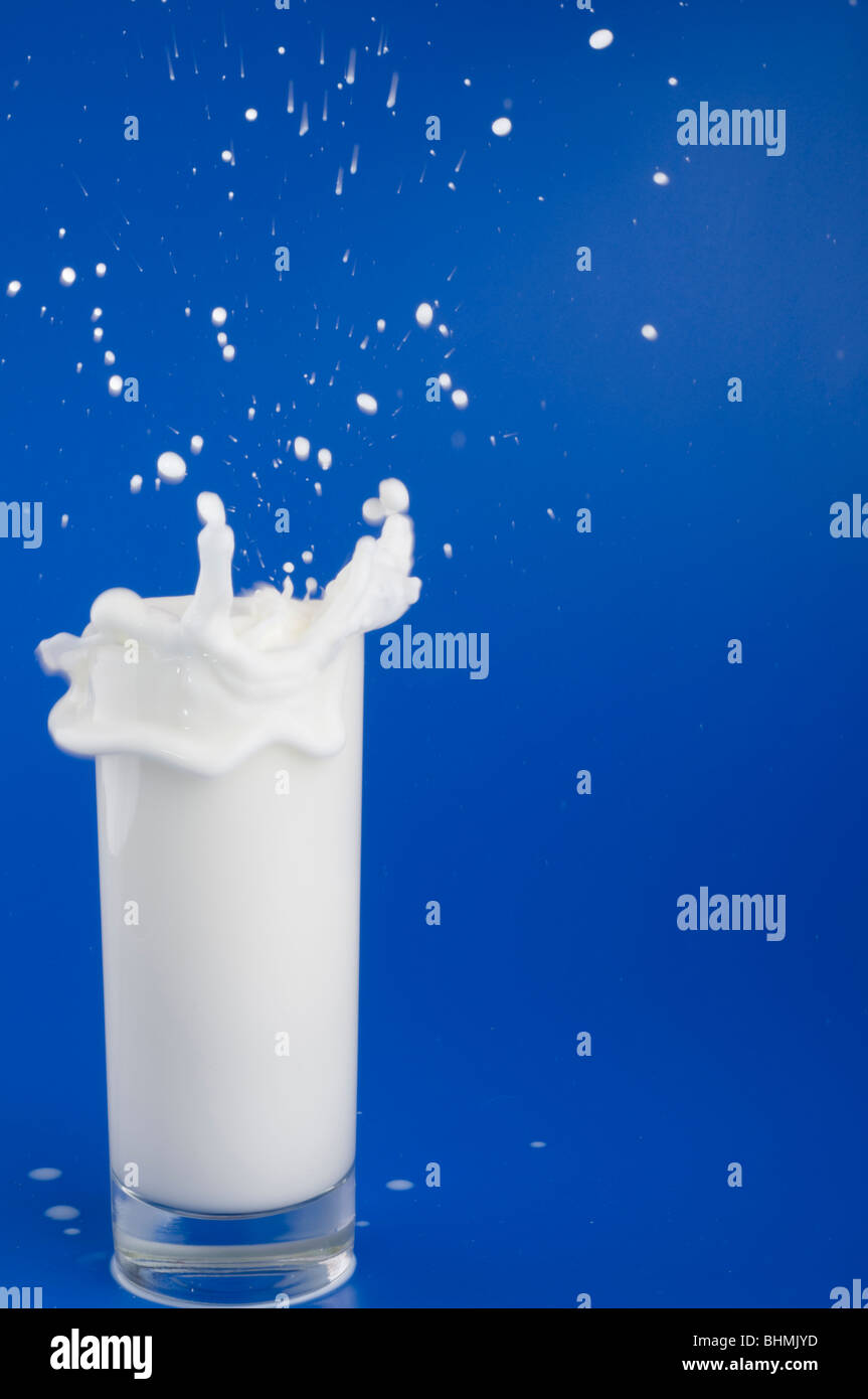 Milk pouring out from hi-res stock photography and images - Alamy