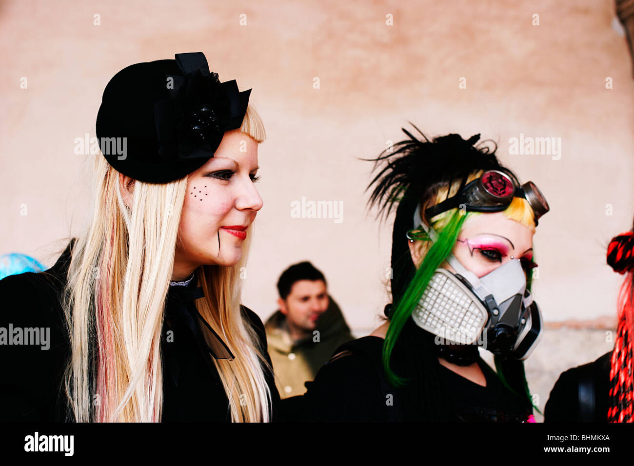 Gothic girls in Venice during the Carnival Stock Photo - Alamy