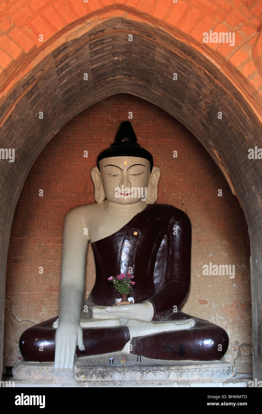 Tayok pye pagoda hi-res stock photography and images - Alamy