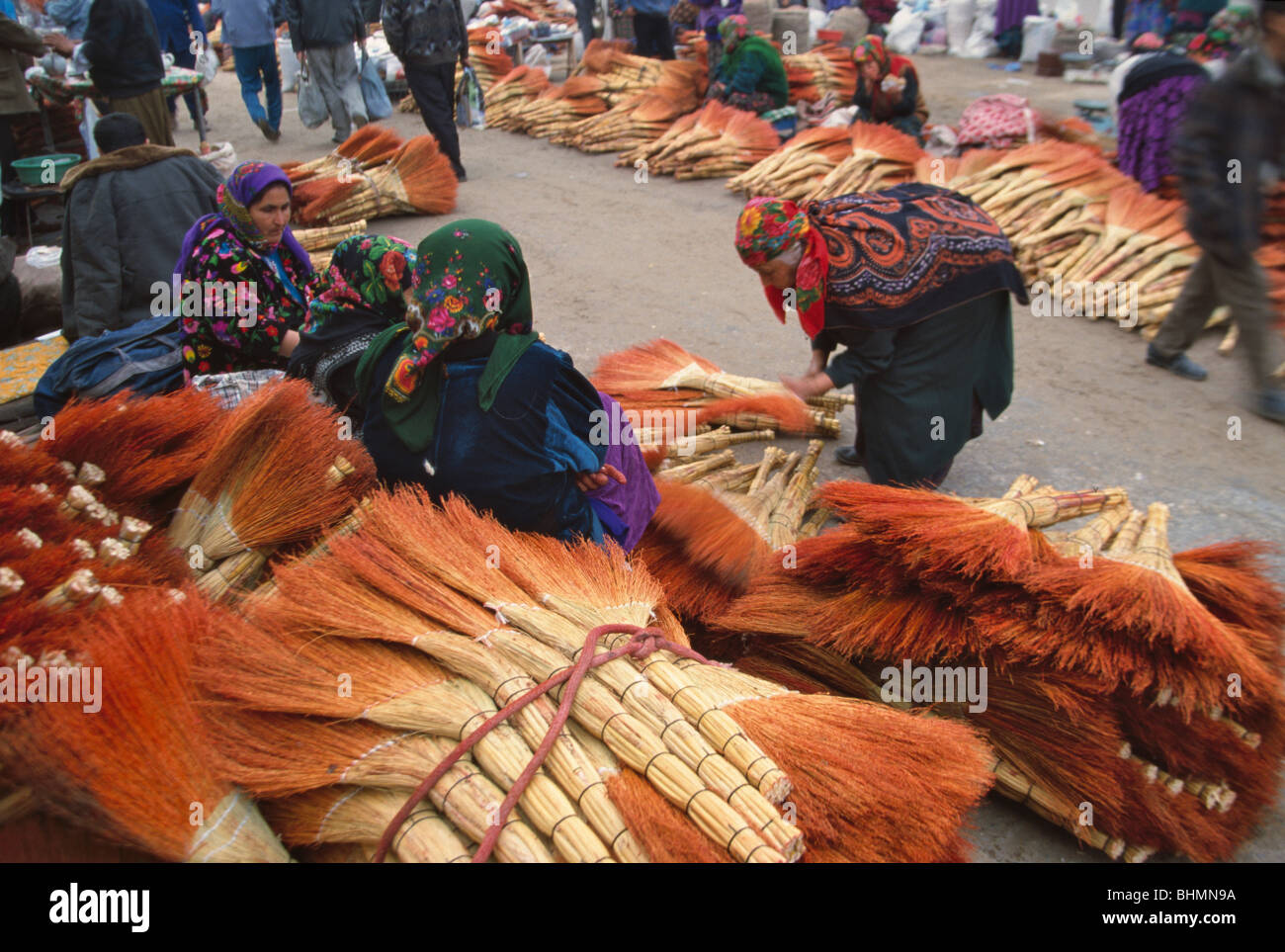 Tolkuchka Bazaar, Ashgabat, Turkmenistan Stock Photo - Alamy