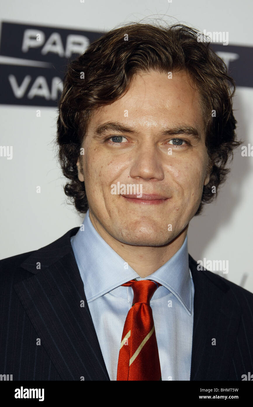 MICHAEL SHANNON REVOLUTIONARY ROAD WORLD PREMIERE LOS ANGELES CA USA 15 ...