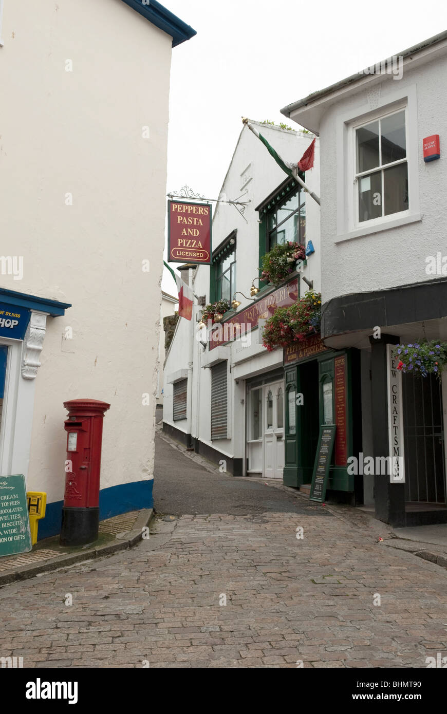 street scene St Ives Cornwall UK Stock Photo - Alamy