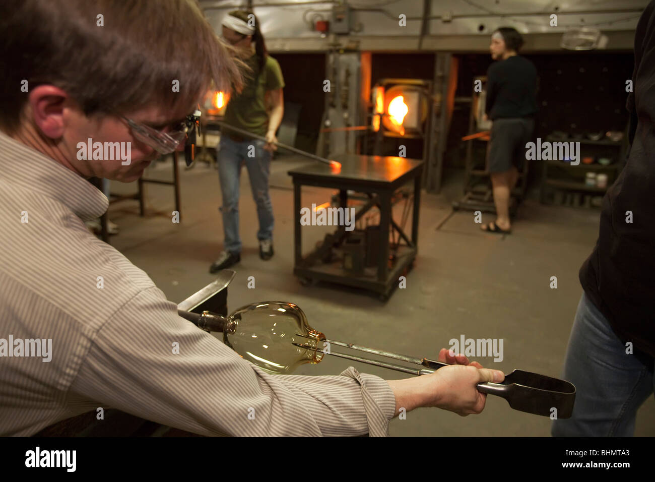 Glass blowing workshop hi-res stock photography and images - Alamy