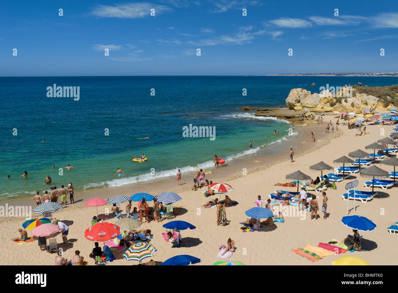 Praia de gale algarve beach hi-res stock photography and images - Alamy