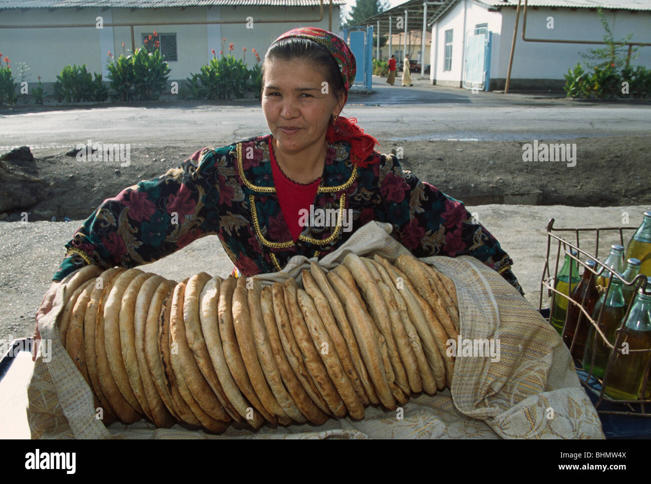 Tolkuchka Bazaar, Ashgabat, Turkmenistan Stock Photo - Alamy