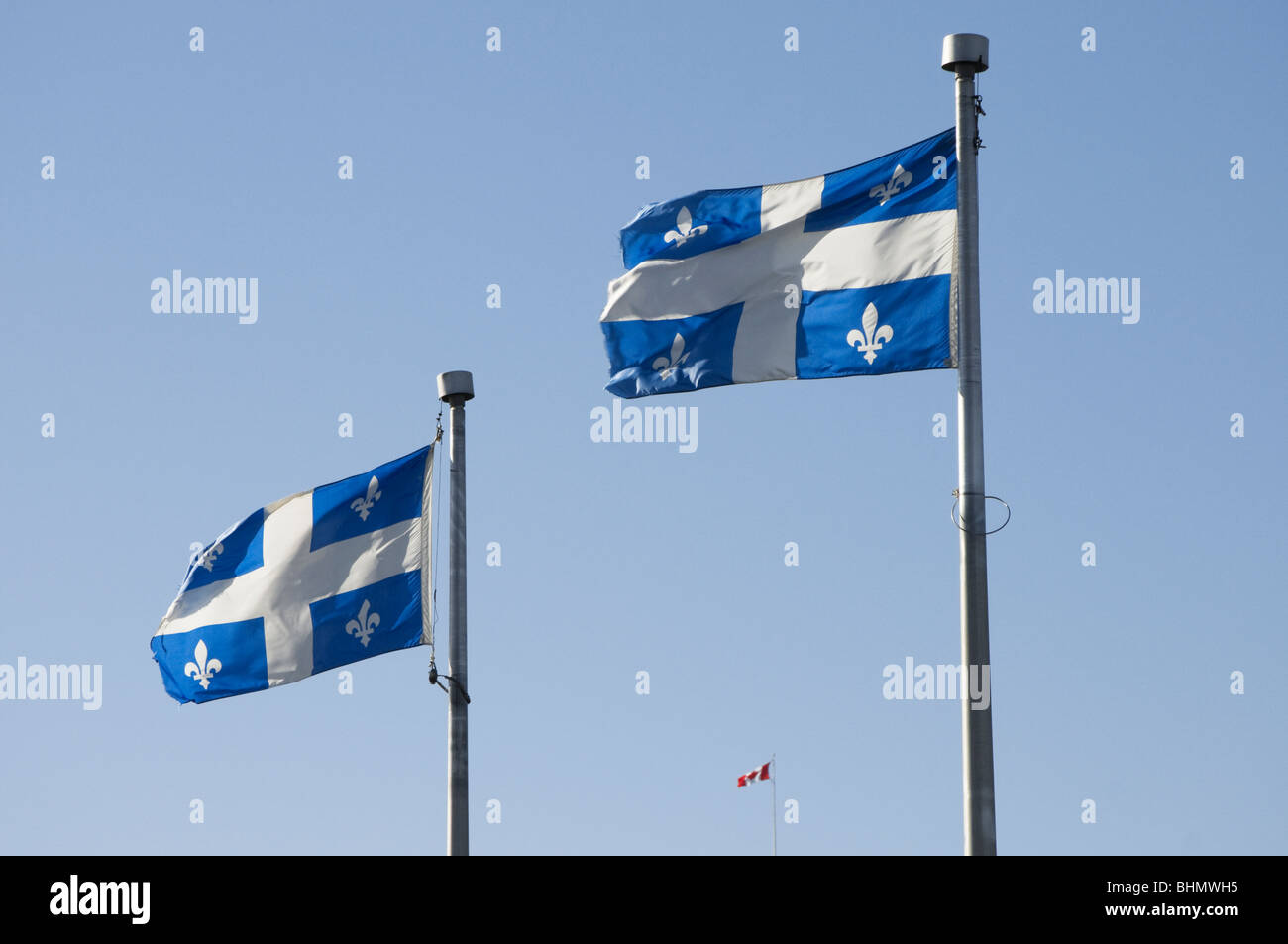 Canadian and quebec flags hi-res stock photography and images - Alamy